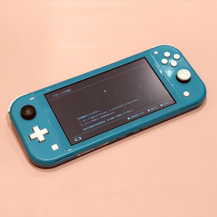 Switch Lite（スイッチライト） 右側ジョイコンスティックが勝手に動いてしまうとのことで、スティック交換修理を行いました！【ゲーム修理工房高崎OPA店】 | ゲーム修理工房 ...